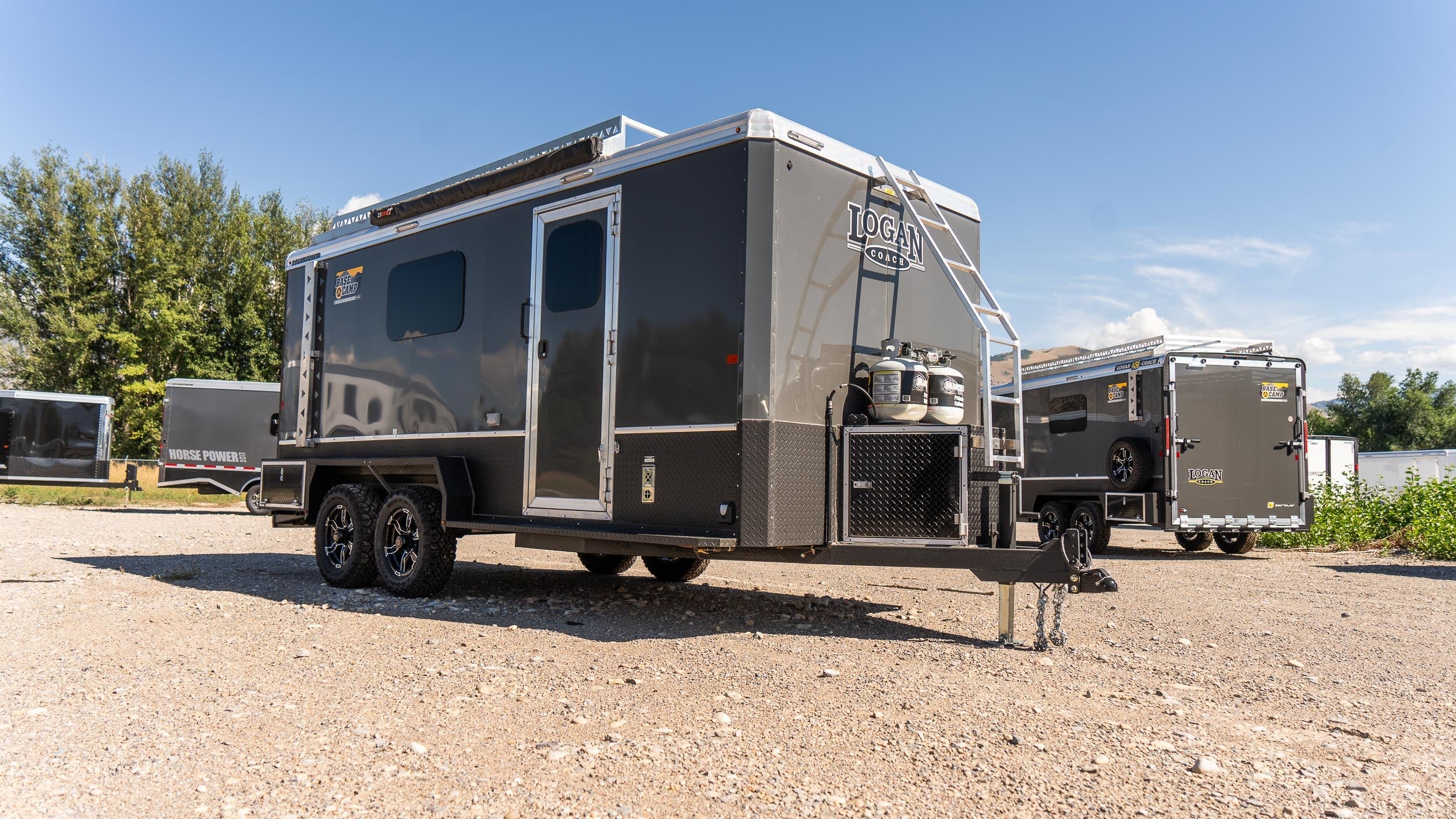 BASECAMP – Logan Coach